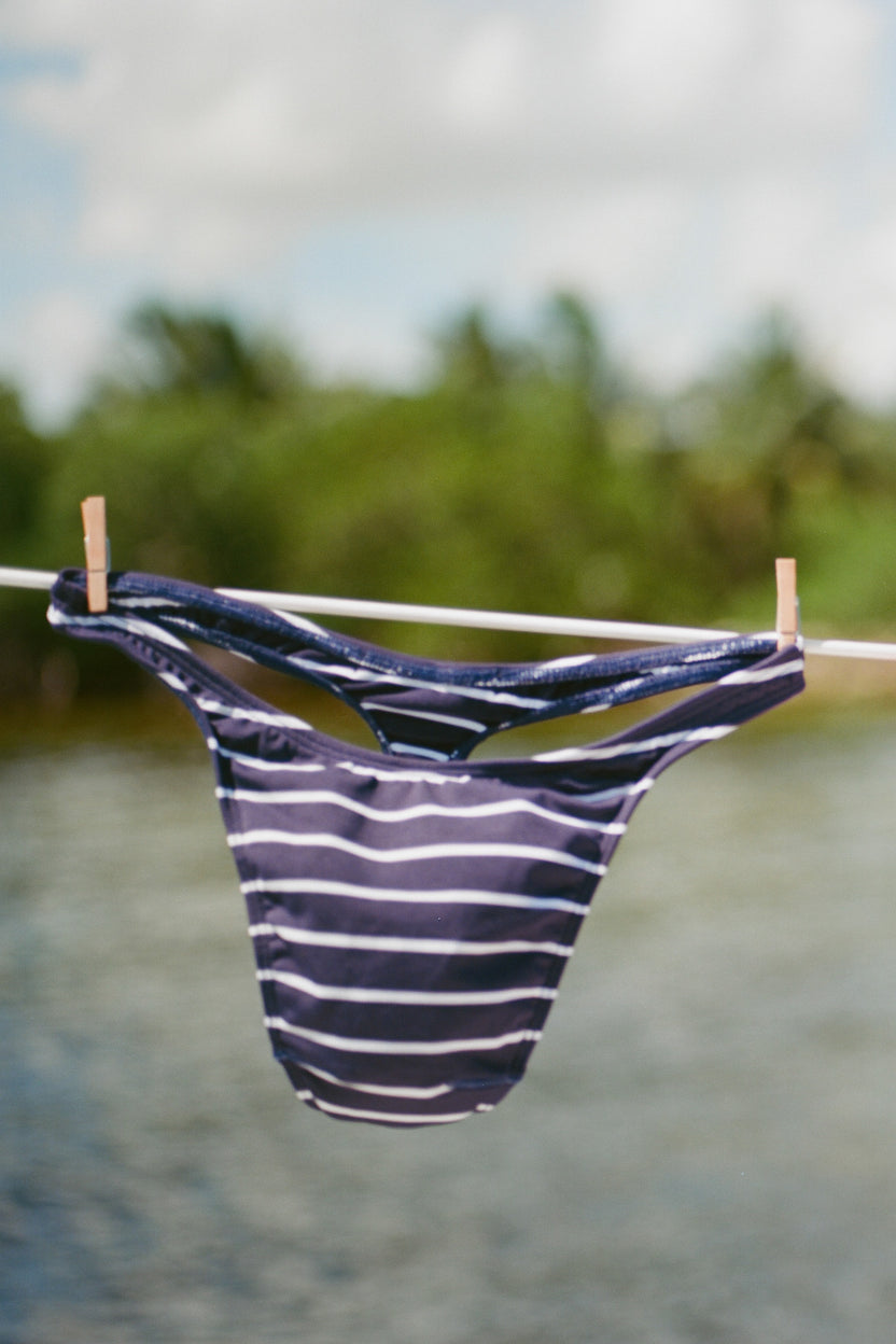 Swim Thongs – SAMMY Menswear®